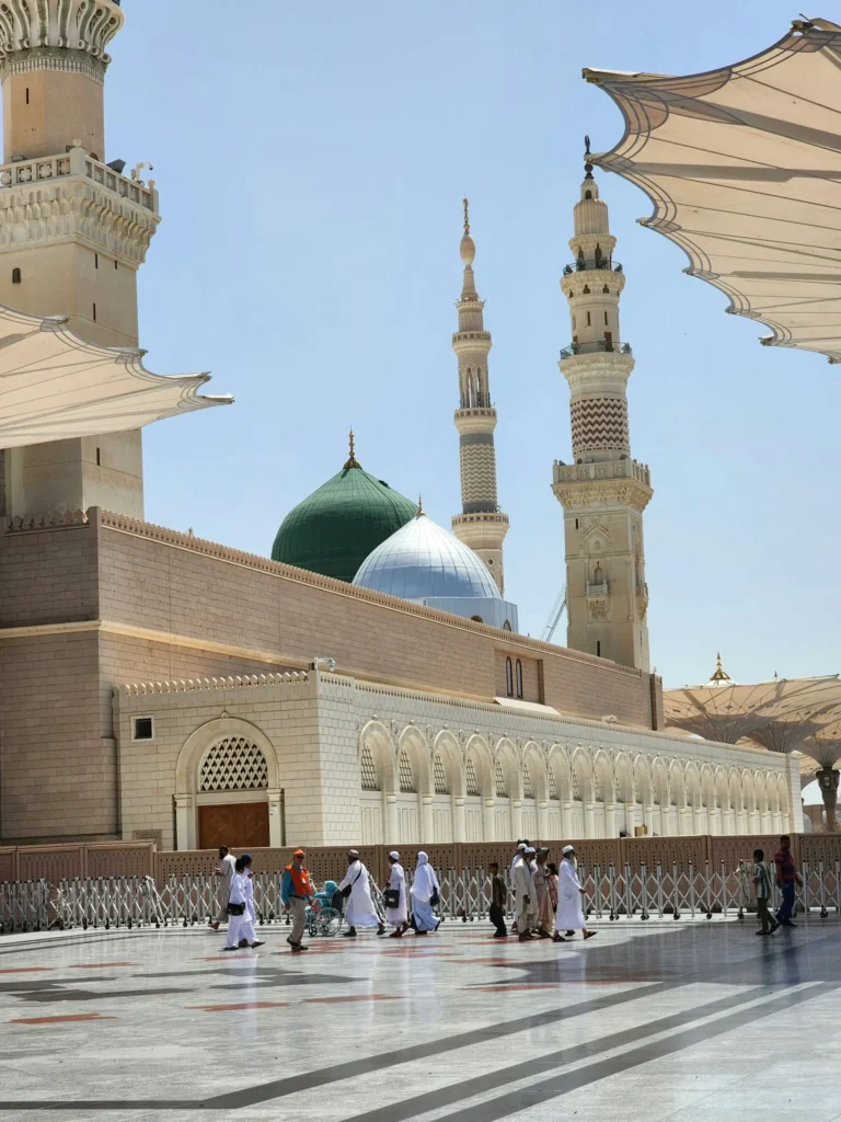 Embrace the Essence of Ziarat Medina with Hajj Umrah Taxi - Hajj Umrah ...